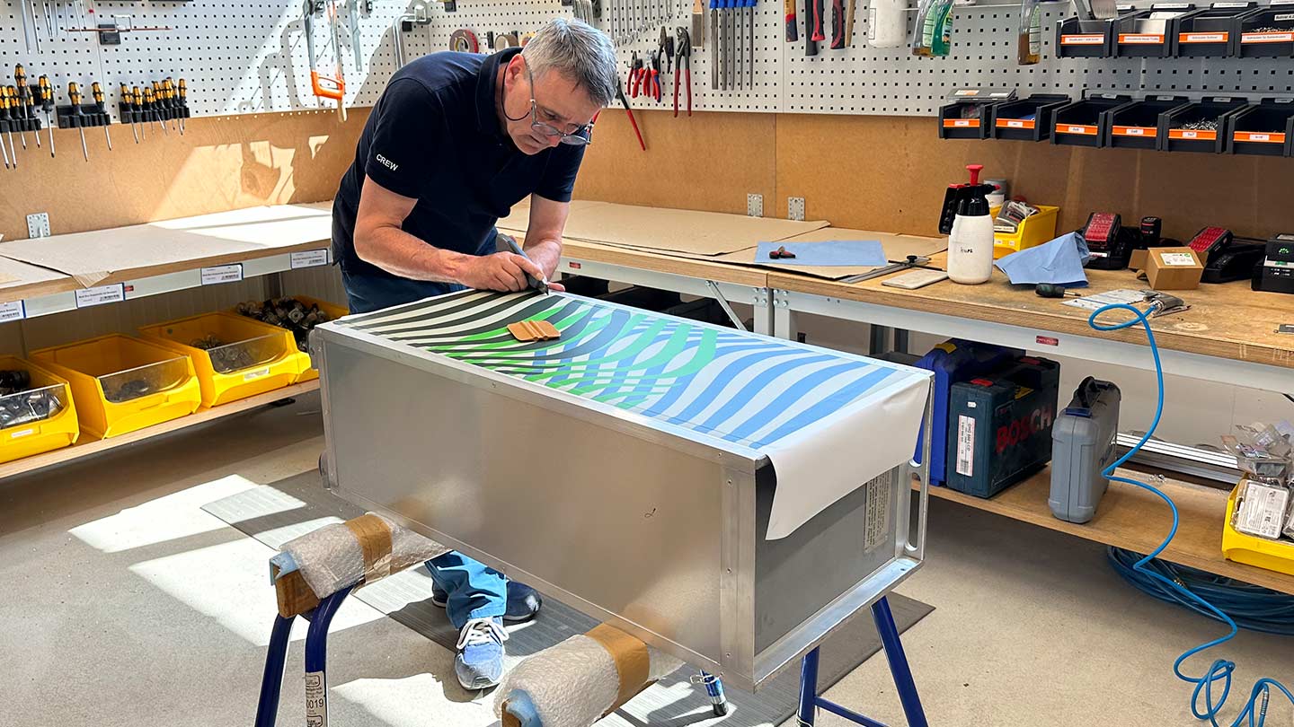 Your Custom Airline Trolley Design, Here’s How!